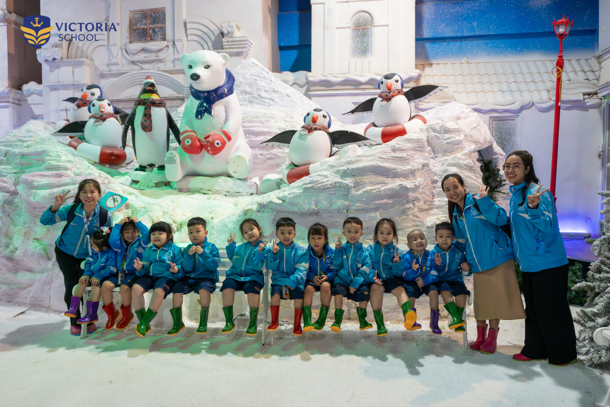 Học sinh Victoria School khám phá "Vùng đất tuyết" tại Snowtown